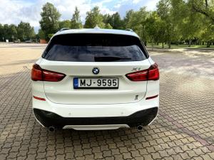 White BMW X1 2016 in Riga, with an engine capacity of 2.00 L and mileage of 231 thousand km for 13800 €, photo 7 on AUTOMOTO.COM.LV