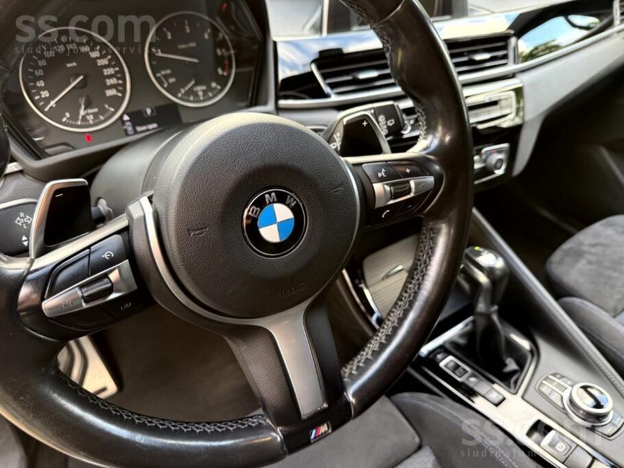 White BMW X1 2016 in Riga, with an engine capacity of 2.00 L and mileage of 231 thousand km for 13800 €, photo 11 on AUTOMOTO.COM.LV