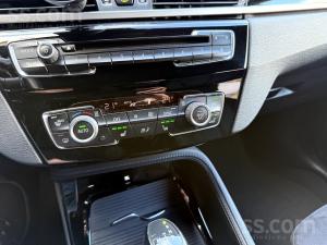 White BMW X1 2016 in Riga, with an engine capacity of 2.00 L and mileage of 231 thousand km for 13800 €, photo 14 on AUTOMOTO.COM.LV
