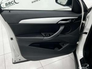 White BMW X1 2016 in Vilnius, with an engine capacity of 2.00 L and mileage of 120 thousand km for 15500 €, photo 14 on AUTOMOTO.COM.LV