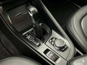 White BMW X1 2016 in Vilnius, with an engine capacity of 2.00 L and mileage of 120 thousand km for 15500 €, photo 22 on AUTOMOTO.COM.LV
