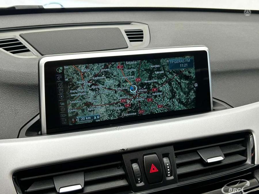 White BMW X1 2016 in Vilnius, with an engine capacity of 2.00 L and mileage of 120 thousand km for 15500 €, photo 25 on AUTOMOTO.COM.LV