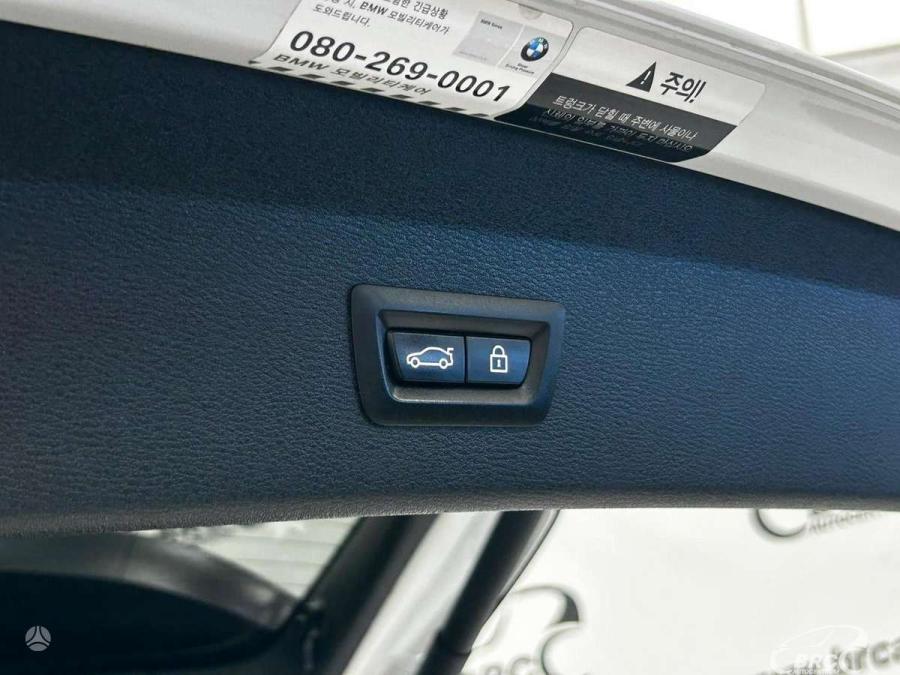 White BMW X1 2016 in Vilnius, with an engine capacity of 2.00 L and mileage of 120 thousand km for 15500 €, photo 31 on AUTOMOTO.COM.LV