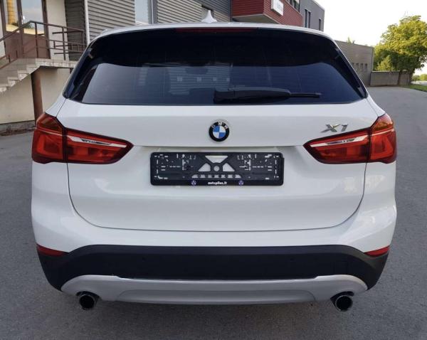 White BMW X1 2016 in Siauliai, with an engine capacity of 2.00 L and mileage of 301 thousand km for 11200 €, photo 7 on AUTOMOTO.COM.LV