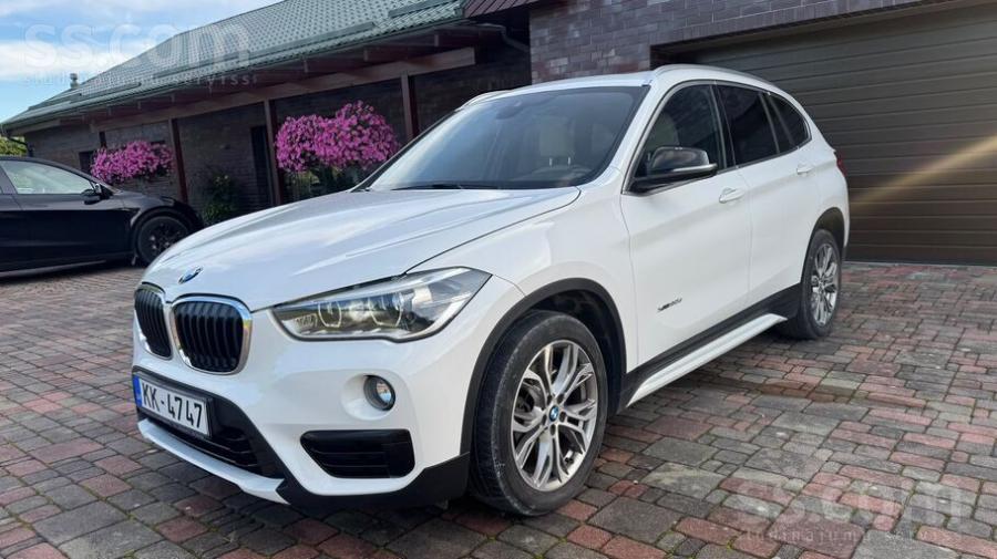 Balts BMW X1 2016 Saldus, ar dzinēja tilpumu 2.00 L un nobraukumu 242 tūkst. km par 13500 €, foto 4 vietnē AUTOMOTO.COM.LV