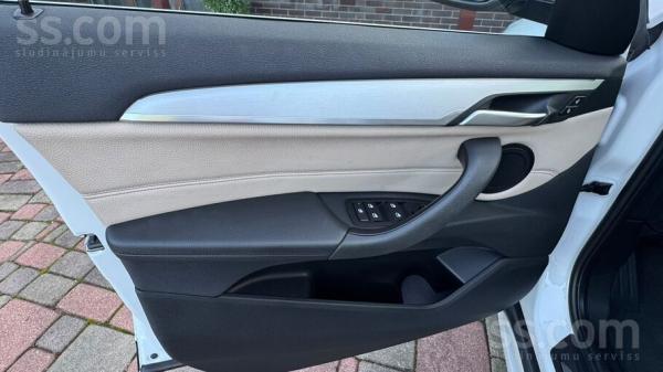 Balts BMW X1 2016 Saldus, ar dzinēja tilpumu 2.00 L un nobraukumu 242 tūkst. km par 13500 €, foto 7 vietnē AUTOMOTO.COM.LV