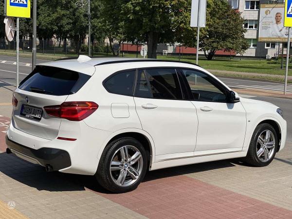 White BMW X1 2016 in Marijampole, with an engine capacity of 2.00 L and mileage of 217 thousand km for 14250 €, photo 8 on AUTOMOTO.COM.LV