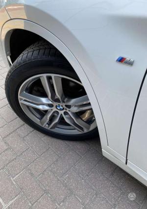 Balts BMW X1 2016 Marijampole, ar dzinēja tilpumu 2.00 L un nobraukumu 217 tūkst. km par 14250 €, foto 14 vietnē AUTOMOTO.COM.LV