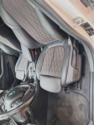 White BMW X1 2016 in Utena, with an engine capacity of 2.00 L and mileage of 207 thousand km for 12650 €, photo 14 on AUTOMOTO.COM.LV