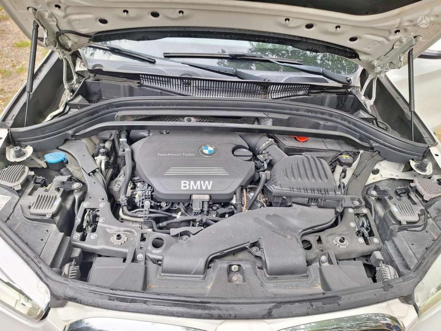 White BMW X1 2016 in Utena, with an engine capacity of 2.00 L and mileage of 207 thousand km for 12650 €, photo 21 on AUTOMOTO.COM.LV
