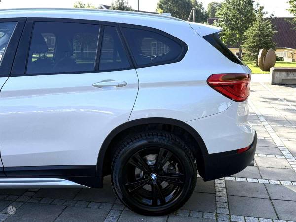 White BMW X1 2016 in Kaunas, with an engine capacity of 2.00 L and mileage of 245 thousand km for 11500 €, photo 7 on AUTOMOTO.COM.LV