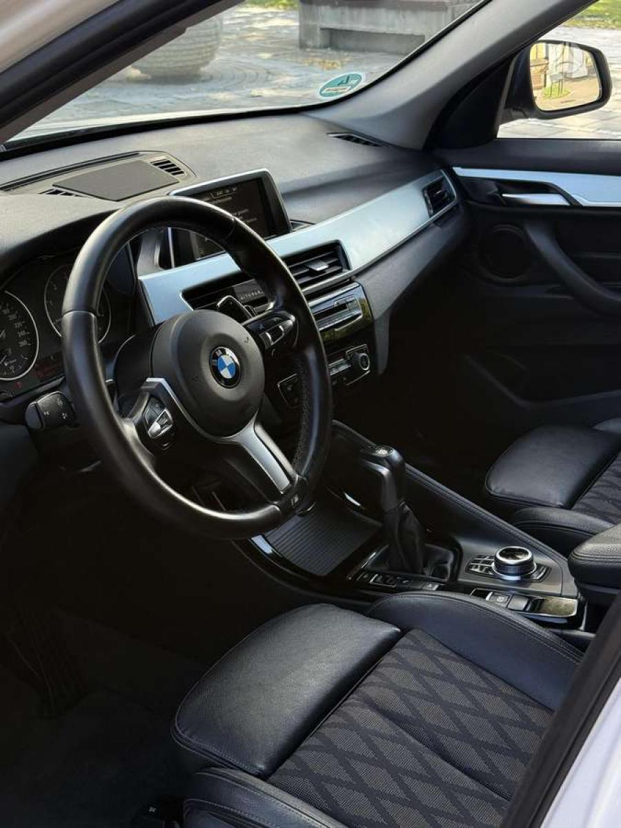 White BMW X1 2016 in Kaunas, with an engine capacity of 2.00 L and mileage of 245 thousand km for 11500 €, photo 16 on AUTOMOTO.COM.LV