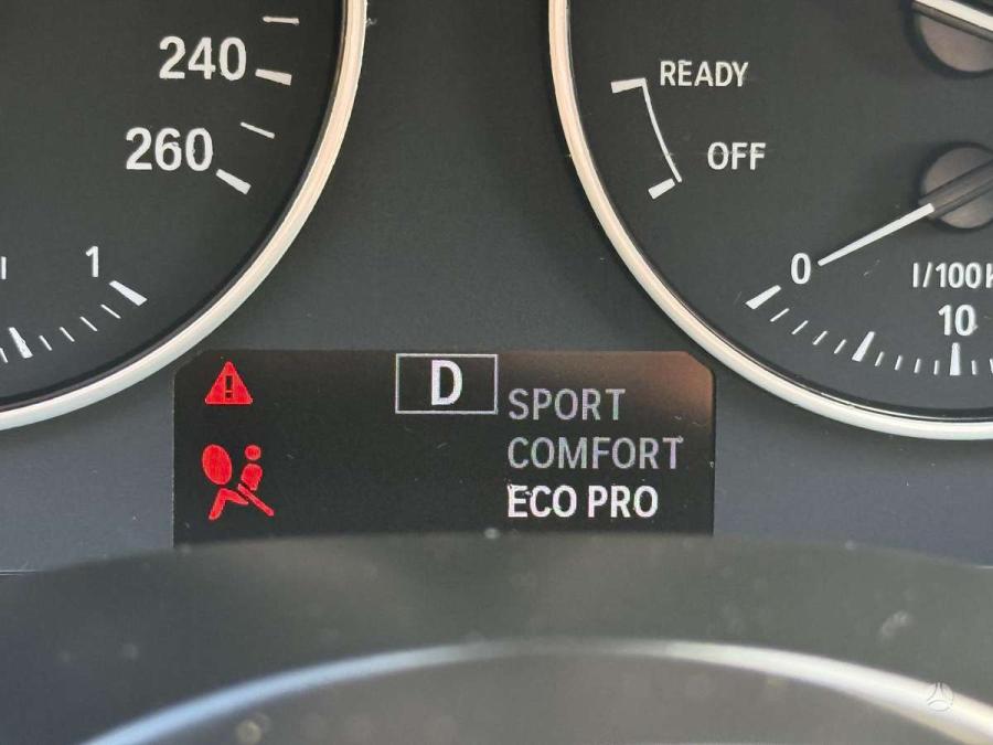 White BMW X1 2016 in Kaunas, with an engine capacity of 2.00 L and mileage of 245 thousand km for 11500 €, photo 26 on AUTOMOTO.COM.LV