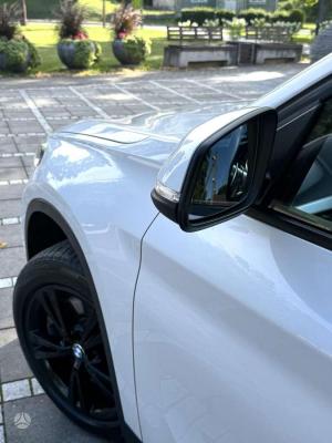 White BMW X1 2016 in Kaunas, with an engine capacity of 2.00 L and mileage of 245 thousand km for 11500 €, photo 43 on AUTOMOTO.COM.LV