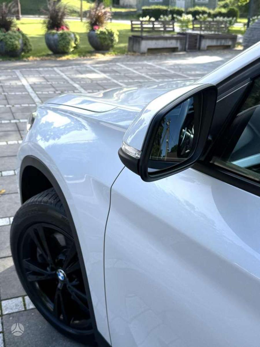 White BMW X1 2016 in Kaunas, with an engine capacity of 2.00 L and mileage of 245 thousand km for 11500 €, photo 43 on AUTOMOTO.COM.LV