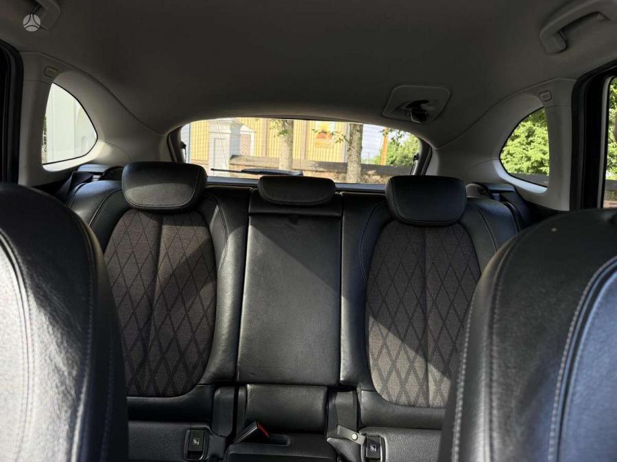 White BMW X1 2016 in Kaunas, with an engine capacity of 2.00 L and mileage of 245 thousand km for 11500 €, photo 45 on AUTOMOTO.COM.LV