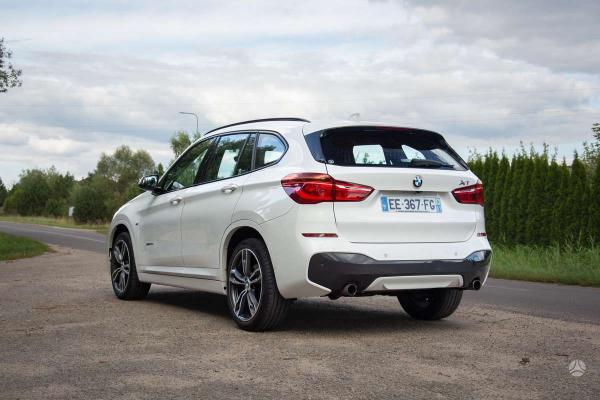 Balts BMW X1 2016 Elektrėnai, ar dzinēja tilpumu 2.00 L un nobraukumu 207 tūkst. km par 14750 €, foto 6 vietnē AUTOMOTO.COM.LV