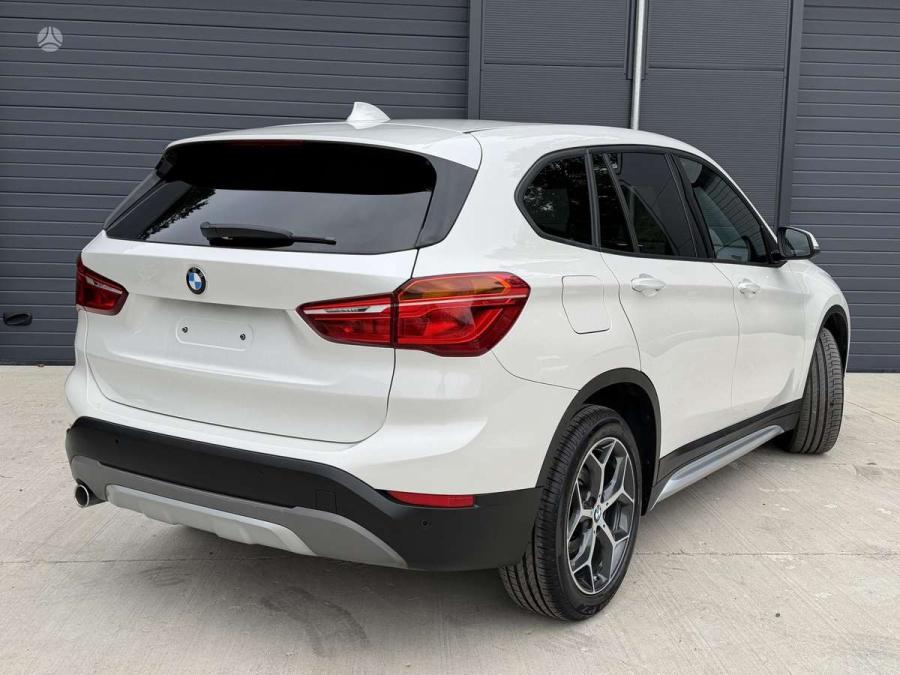 White BMW X1 2016 in Utena, with an engine capacity of 2.00 L and mileage of 240 thousand km for 11400 €, photo 6 on AUTOMOTO.COM.LV