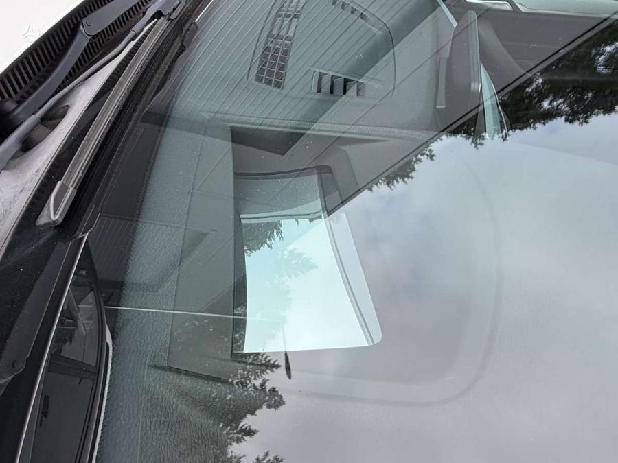 White BMW X1 2016 in Utena, with an engine capacity of 2.00 L and mileage of 240 thousand km for 11400 €, photo 16 on AUTOMOTO.COM.LV