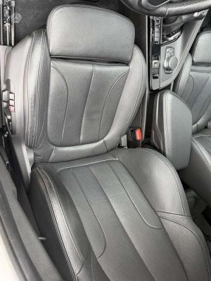 White BMW X1 2016 in Utena, with an engine capacity of 2.00 L and mileage of 240 thousand km for 11400 €, photo 22 on AUTOMOTO.COM.LV