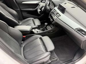 White BMW X1 2016 in Utena, with an engine capacity of 2.00 L and mileage of 240 thousand km for 11400 €, photo 27 on AUTOMOTO.COM.LV