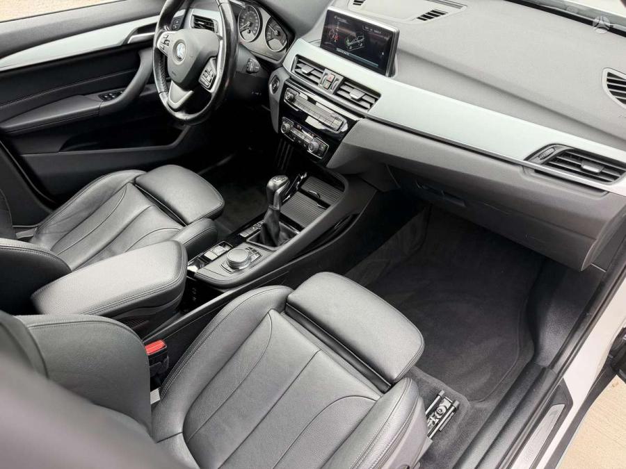 White BMW X1 2016 in Utena, with an engine capacity of 2.00 L and mileage of 240 thousand km for 11400 €, photo 28 on AUTOMOTO.COM.LV