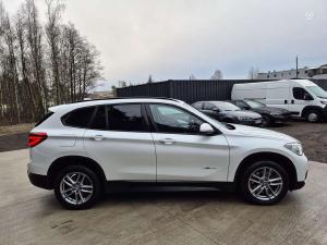 White BMW X1 2017 in Utena, with an engine capacity of 2.00 L and mileage of 315 thousand km for 12950 €, photo 16 on AUTOMOTO.COM.LV