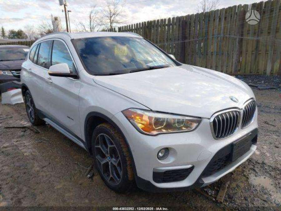 White BMW X1 2017 in Klaipeda, with an engine capacity of 2.00 L and mileage of 74 thousand km for 7000 €, photo 1 on AUTOMOTO.COM.LV