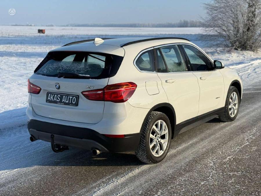 Balts BMW X1 2017 Vilkaviškis, ar dzinēja tilpumu 2.00 L un nobraukumu 187 tūkst. km par 14200 €, foto 3 vietnē AUTOMOTO.COM.LV