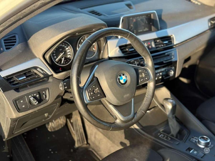 Balts BMW X1 2017 Vilkaviškis, ar dzinēja tilpumu 2.00 L un nobraukumu 187 tūkst. km par 14200 €, foto 5 vietnē AUTOMOTO.COM.LV