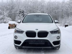 White BMW X1 2017 in Utena, with an engine capacity of 2.00 L and mileage of 315 thousand km for 12950 €, photo 5 on AUTOMOTO.COM.LV