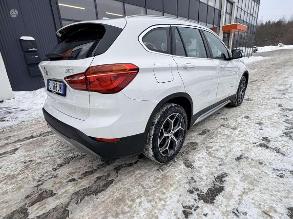 White BMW X1 2017 in Vilnius, with an engine capacity of 2.00 L and mileage of 280 thousand km for 11900 €, photo 3 on AUTOMOTO.COM.LV
