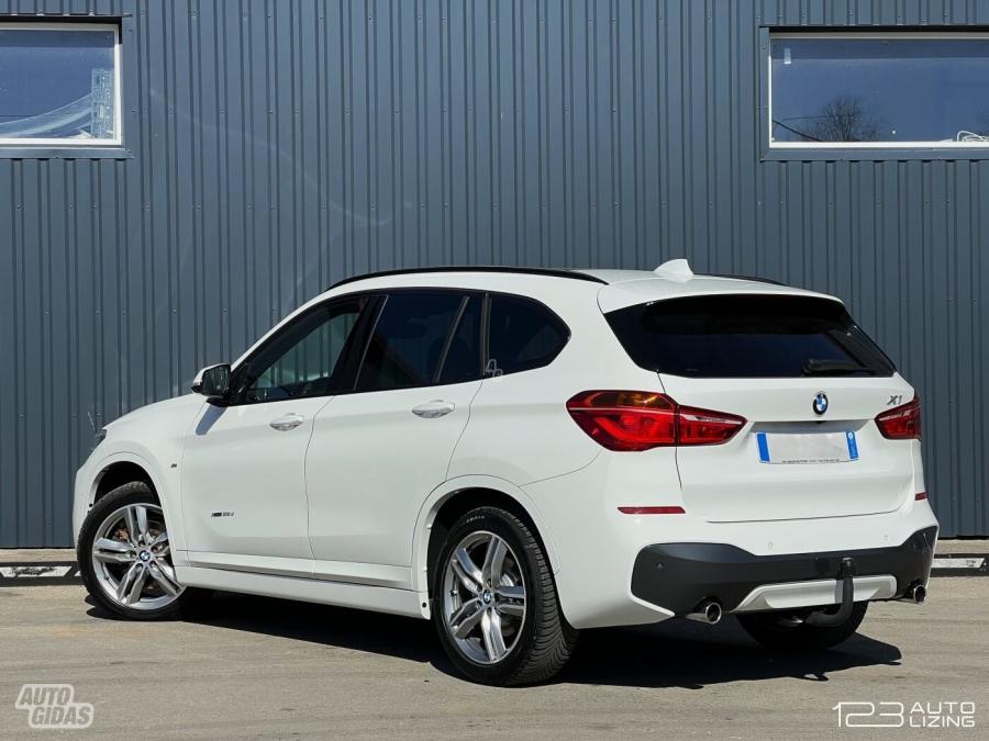 White BMW X1 2017 in Taurage, with an engine capacity of 2.00 L and mileage of 195 thousand km for 13900 €, photo 9 on AUTOMOTO.COM.LV