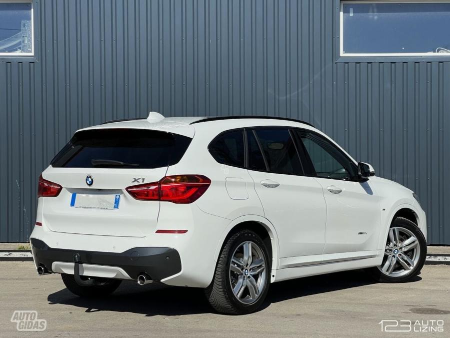 White BMW X1 2017 in Taurage, with an engine capacity of 2.00 L and mileage of 195 thousand km for 13900 €, photo 11 on AUTOMOTO.COM.LV