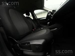 White BMW X1 2017 in Jelgava, with an engine capacity of 2.00 L and mileage of 252 thousand km for 12996 €, photo 7 on AUTOMOTO.COM.LV