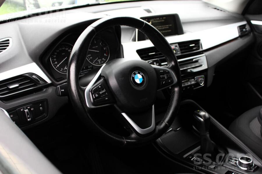 White BMW X1 2017 in Jelgava, with an engine capacity of 2.00 L and mileage of 252 thousand km for 12996 €, photo 17 on AUTOMOTO.COM.LV