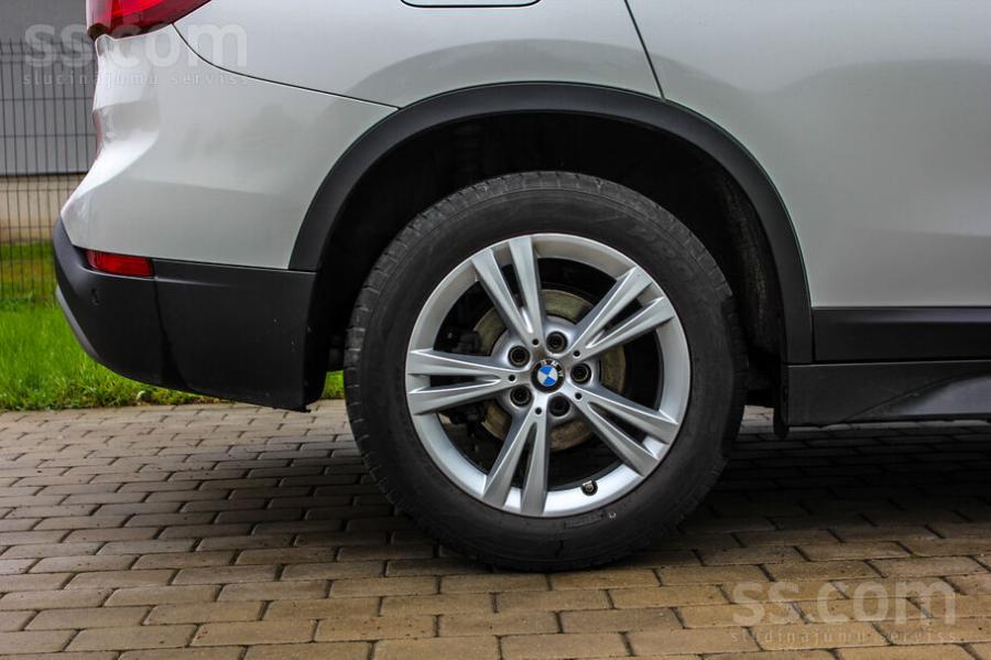 White BMW X1 2017 in Jelgava, with an engine capacity of 2.00 L and mileage of 252 thousand km for 12996 €, photo 21 on AUTOMOTO.COM.LV