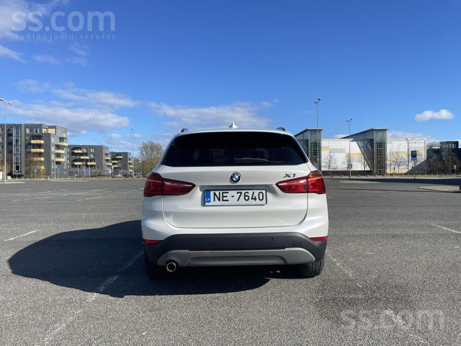 Balts BMW X1 2017 Rīga, ar dzinēja tilpumu 2.00 L un nobraukumu 241 tūkst. km par 12500 €, foto 6 vietnē AUTOMOTO.COM.LV
