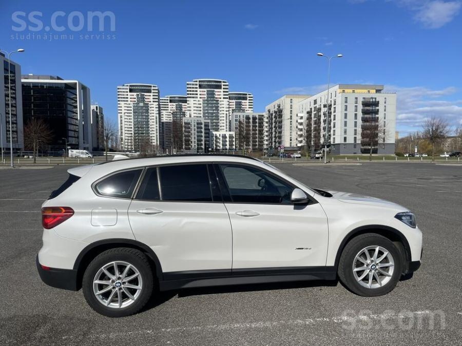Balts BMW X1 2017 Rīga, ar dzinēja tilpumu 2.00 L un nobraukumu 241 tūkst. km par 12500 €, foto 18 vietnē AUTOMOTO.COM.LV