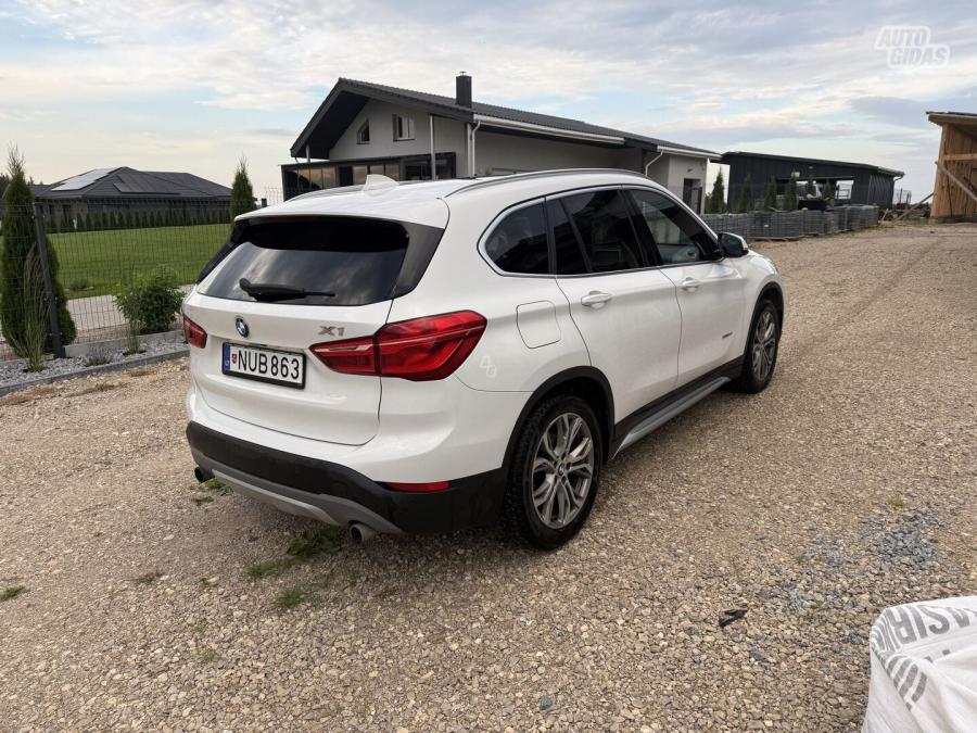Balts BMW X1 2017 Viļņa, ar dzinēja tilpumu 2.00 L un nobraukumu 123 tūkst. km par 15000 €, foto 5 vietnē AUTOMOTO.COM.LV