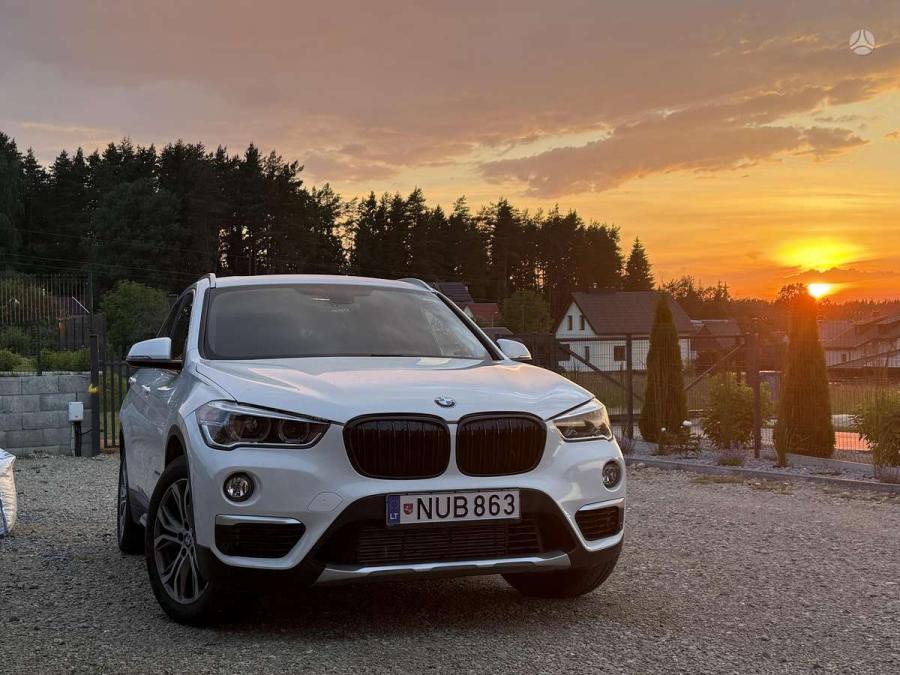 White BMW X1 2017 in Vilnius, with an engine capacity of 2.00 L and mileage of 124 thousand km for 15000 €, photo 1 on AUTOMOTO.COM.LV