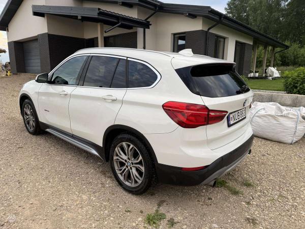 Balts BMW X1 2017 Viļņa, ar dzinēja tilpumu 2.00 L un nobraukumu 124 tūkst. km par 15000 €, foto 5 vietnē AUTOMOTO.COM.LV