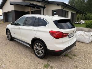 White BMW X1 2017 in Vilnius, with an engine capacity of 2.00 L and mileage of 124 thousand km for 15000 €, photo 6 on AUTOMOTO.COM.LV