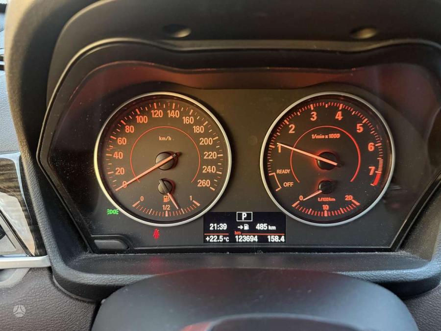 White BMW X1 2017 in Vilnius, with an engine capacity of 2.00 L and mileage of 124 thousand km for 15000 €, photo 10 on AUTOMOTO.COM.LV