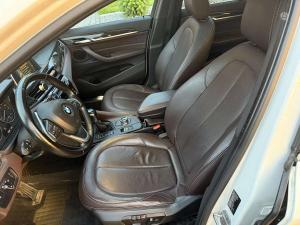 White BMW X1 2017 in Vilnius, with an engine capacity of 2.00 L and mileage of 124 thousand km for 15000 €, photo 13 on AUTOMOTO.COM.LV