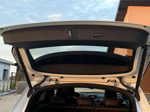 White BMW X1 2017 in Vilnius, with an engine capacity of 2.00 L and mileage of 124 thousand km for 15000 €, photo 15 on AUTOMOTO.COM.LV