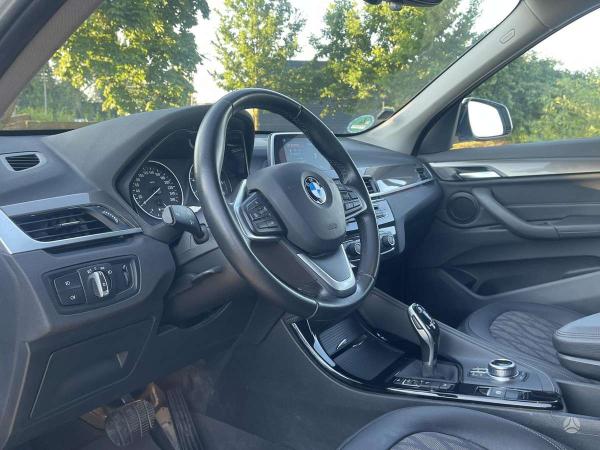 White BMW X1 2017 in Kaunas, with an engine capacity of 2.00 L and mileage of 154 thousand km for 9650 €, photo 10 on AUTOMOTO.COM.LV