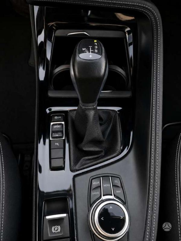 Balts BMW X1 2017 Pakruojis, ar dzinēja tilpumu 1.50 L un nobraukumu 227 tūkst. km par 9800 €, foto 9 vietnē AUTOMOTO.COM.LV