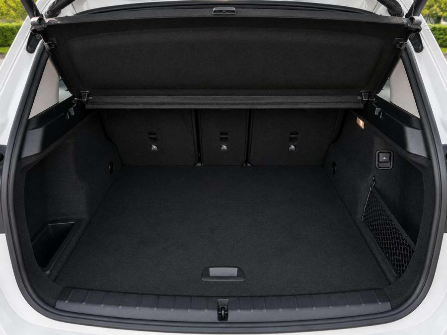 Balts BMW X1 2017 Pakruojis, ar dzinēja tilpumu 2.00 L un nobraukumu 263 tūkst. km par 9700 €, foto 7 vietnē AUTOMOTO.COM.LV