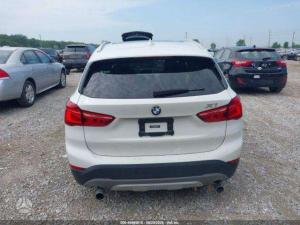 White BMW X1 2017 in Klaipeda, with an engine capacity of 2.00 L and mileage of 109 thousand km for 9600 €, photo 7 on AUTOMOTO.COM.LV